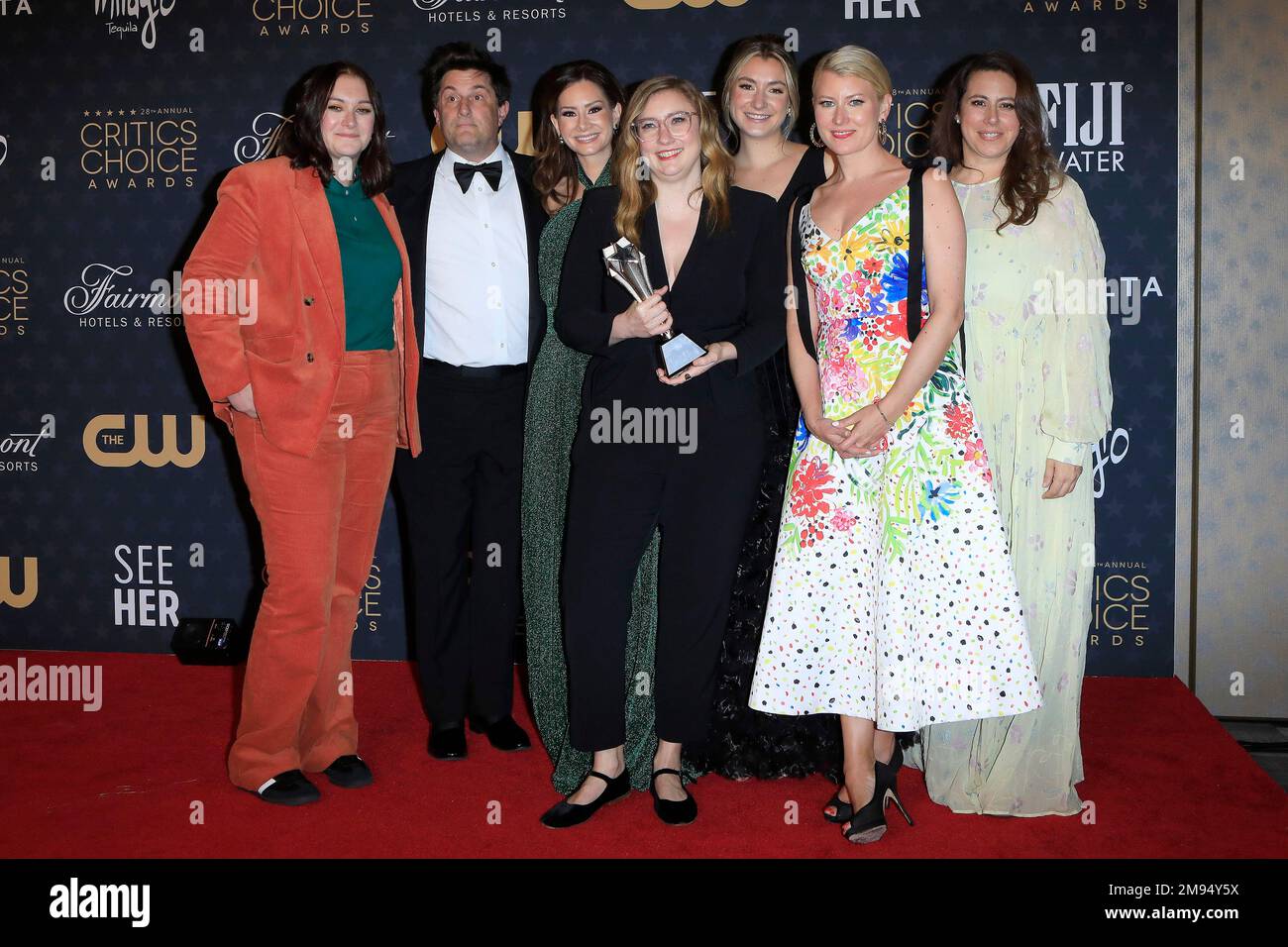 Cast the dropout hi-res stock photography and images - Alamy