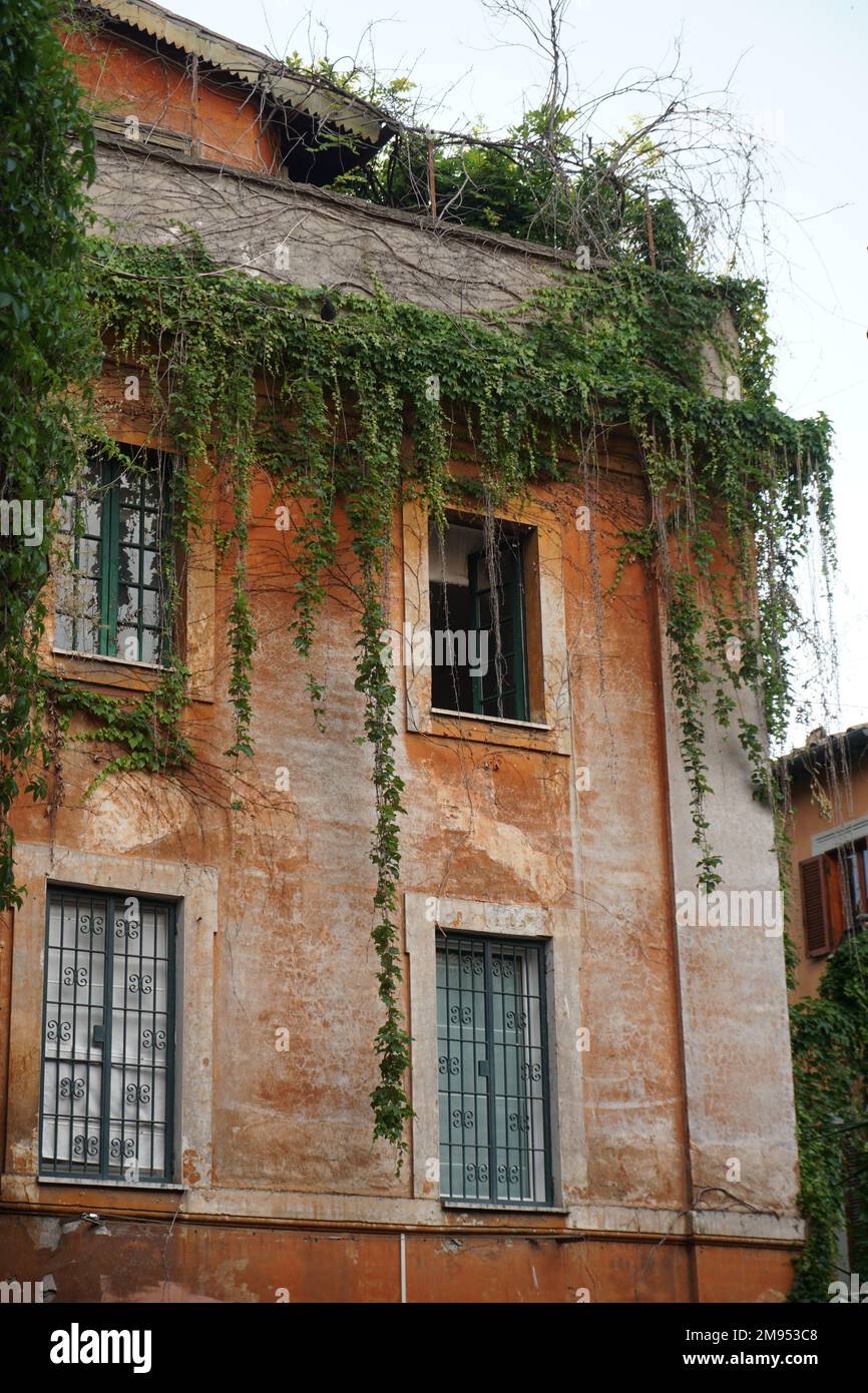 Rugged building hi-res stock photography and images - Alamy