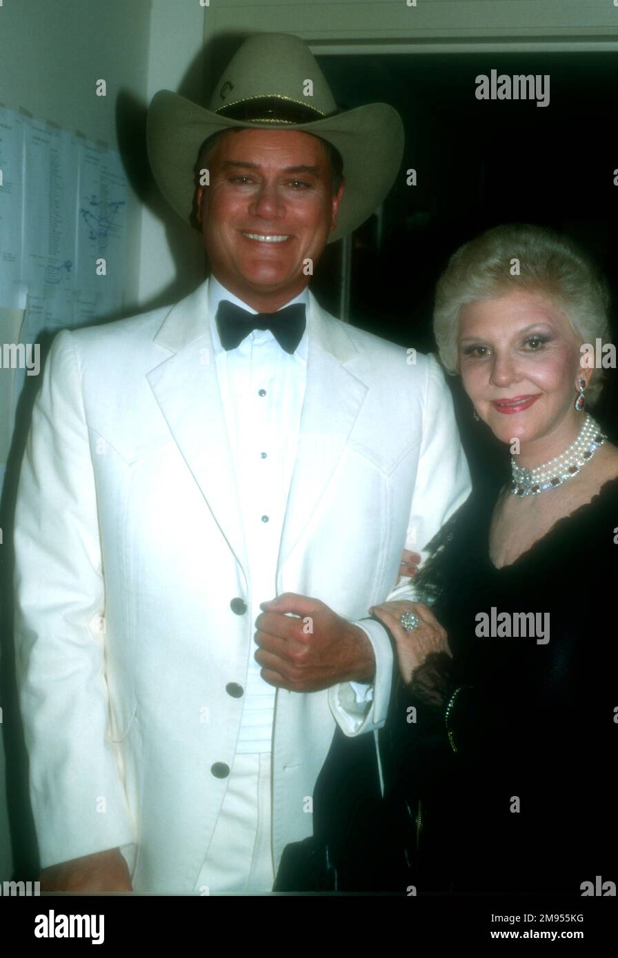 New York, New York, USA 19th February 1982 Actor Larry Hagman and ...