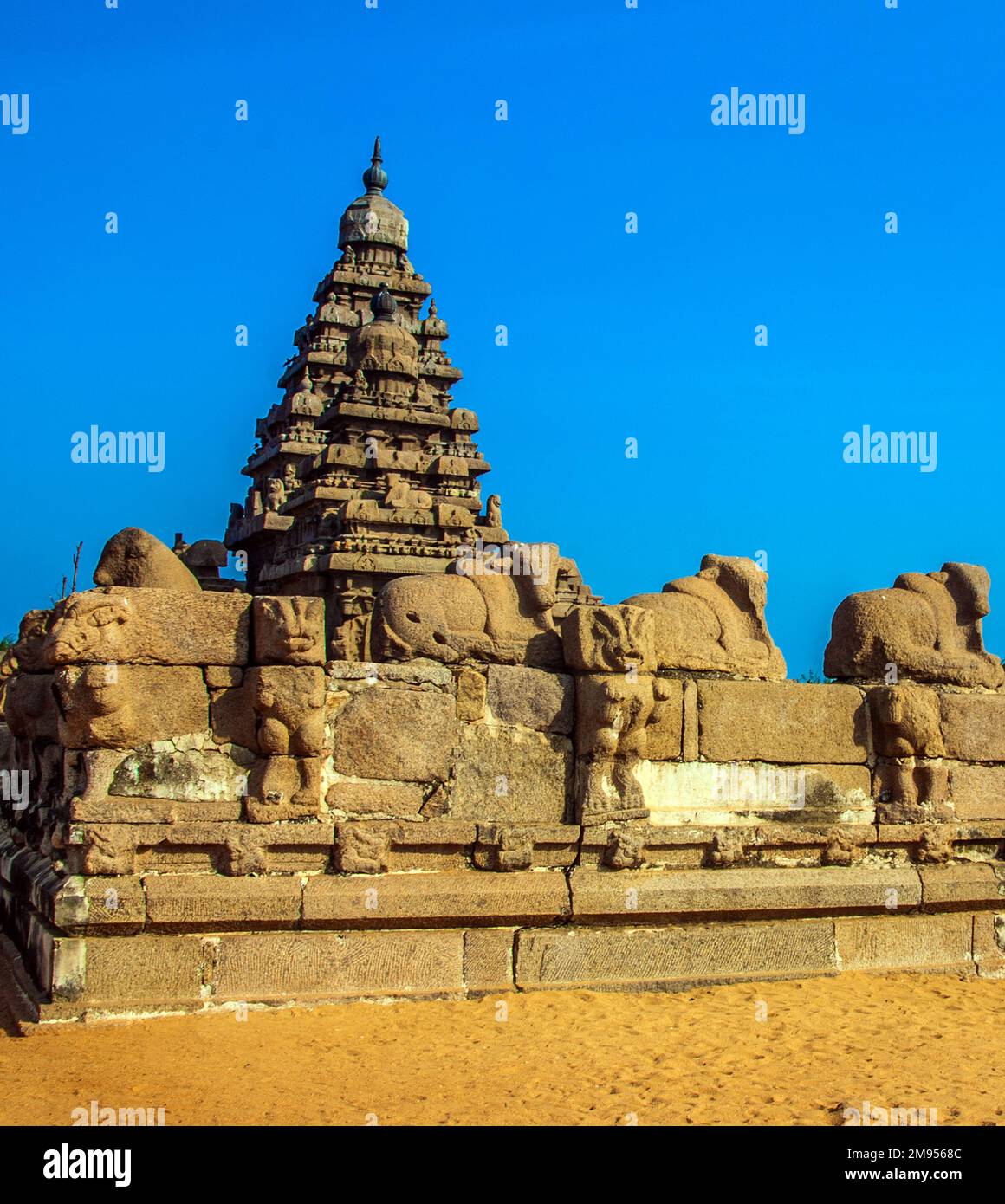 Stone buildings from the age of old kingdom hi-res stock photography ...
