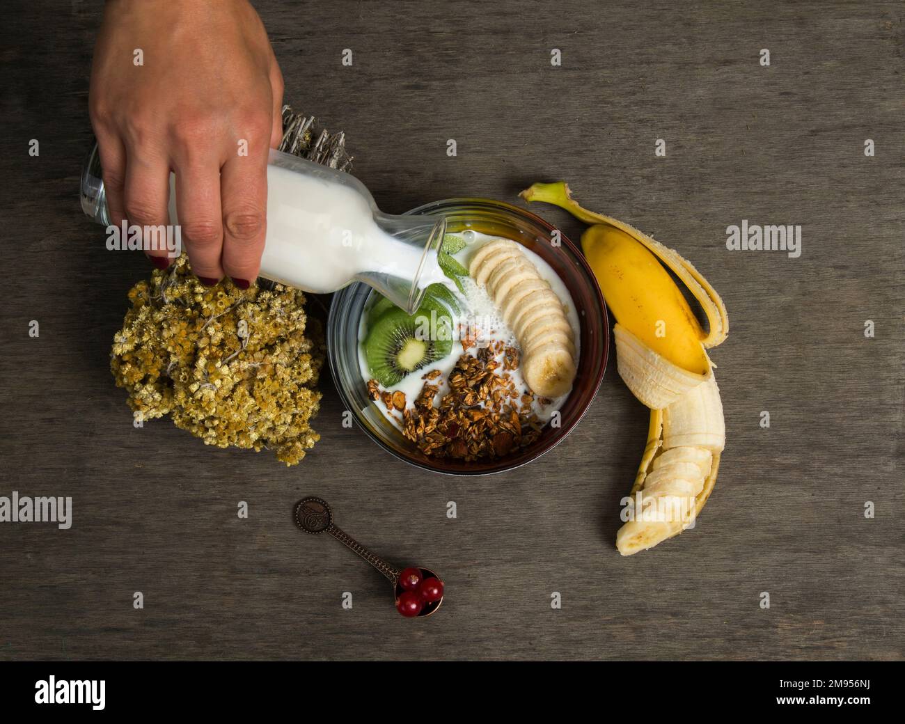 Healthy vegetarian breakfast granola hi-res stock photography and ...