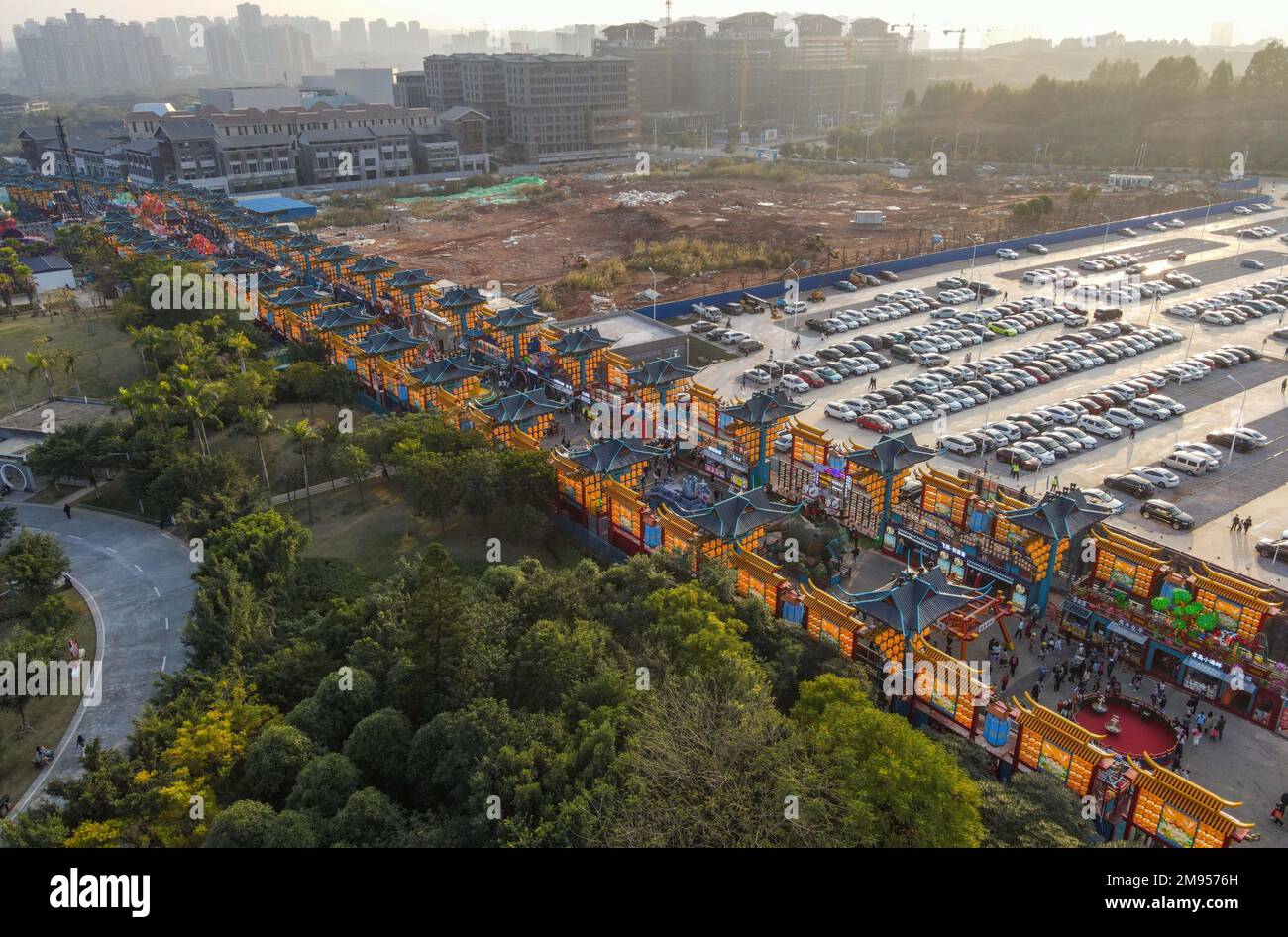 The "Nanning Night" block opens, attracting many people to visit in ...