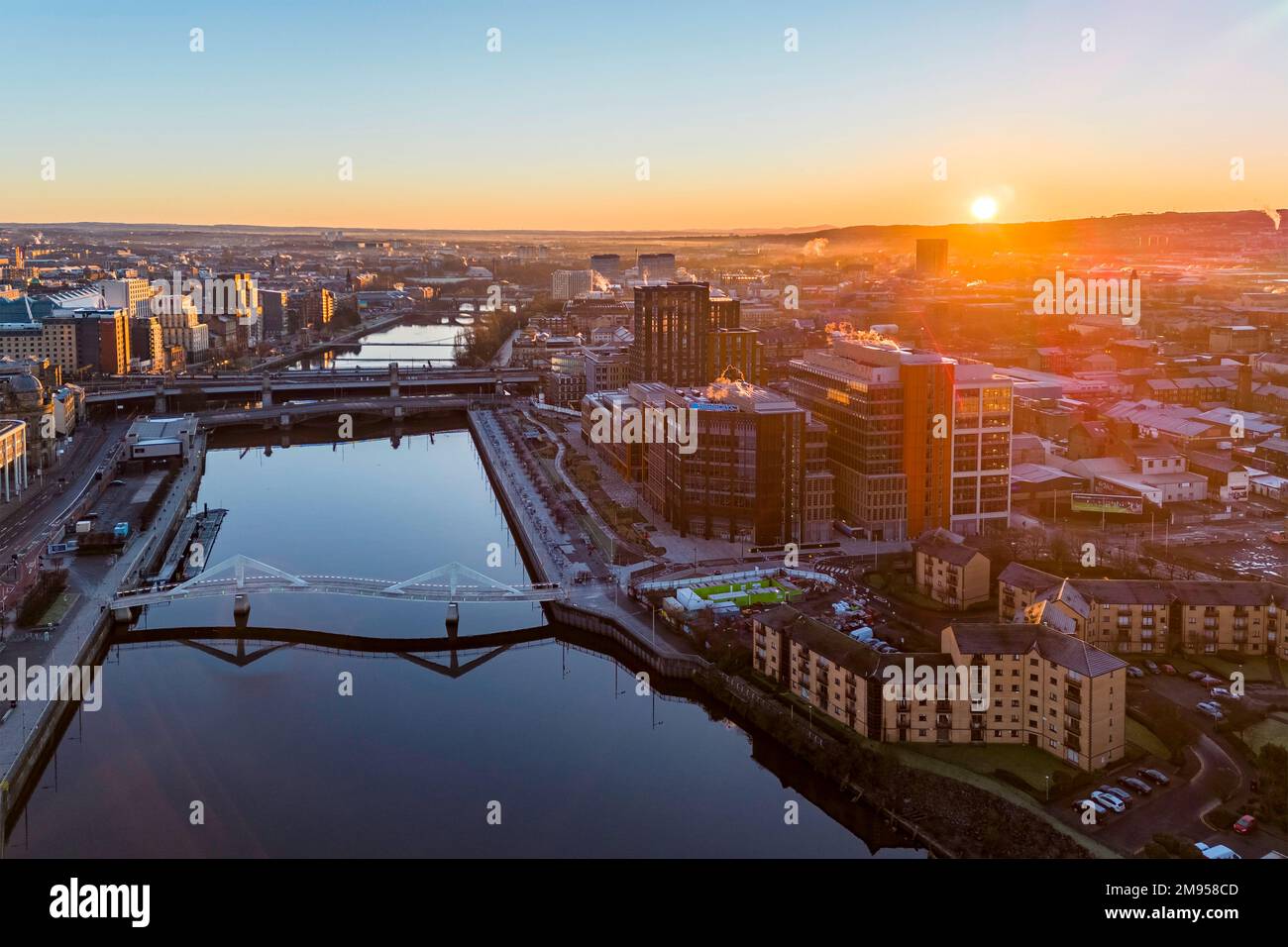 Sunrise britain city hi-res stock photography and images - Alamy