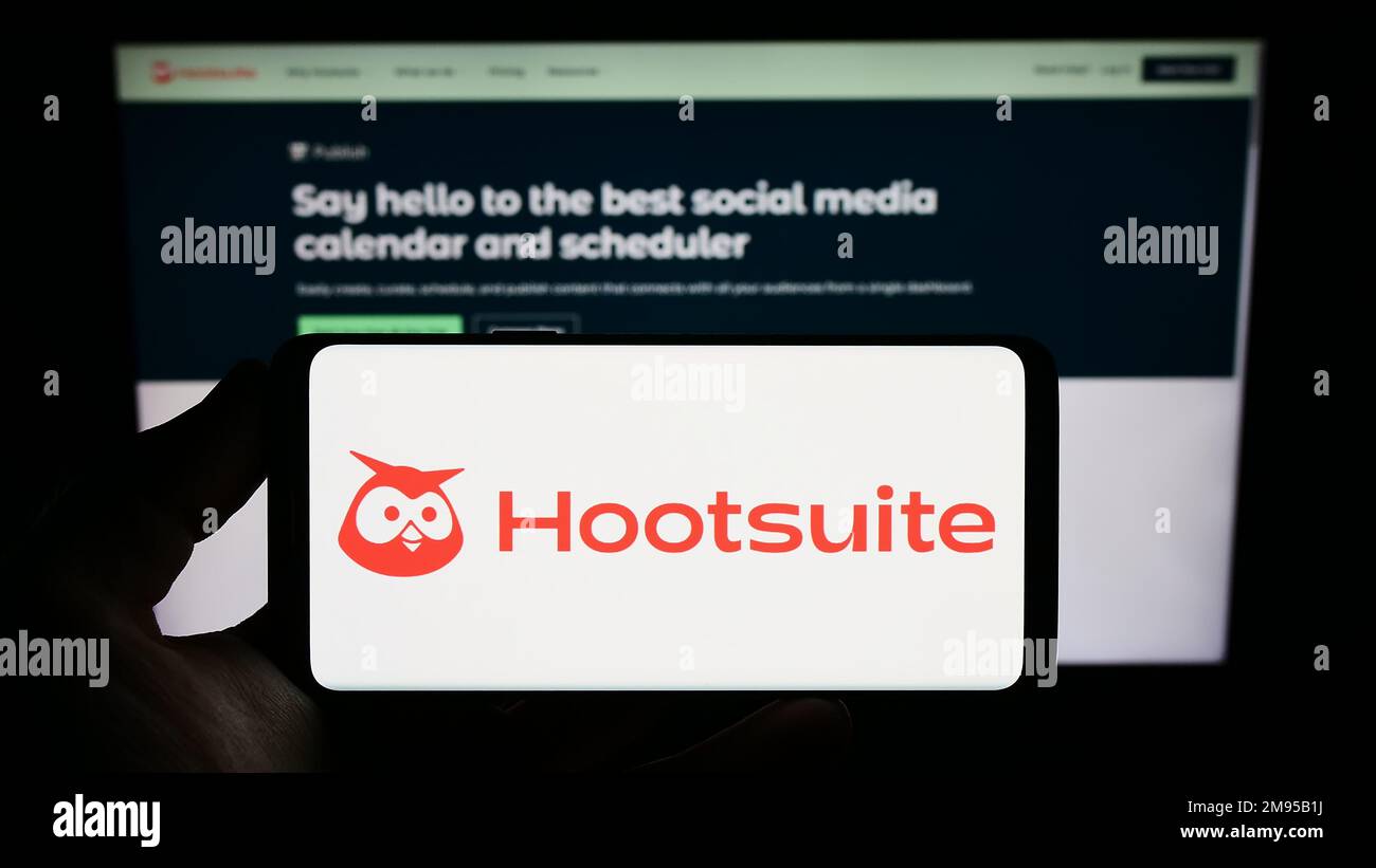 Software hootsuite hi-res stock photography and images - Alamy