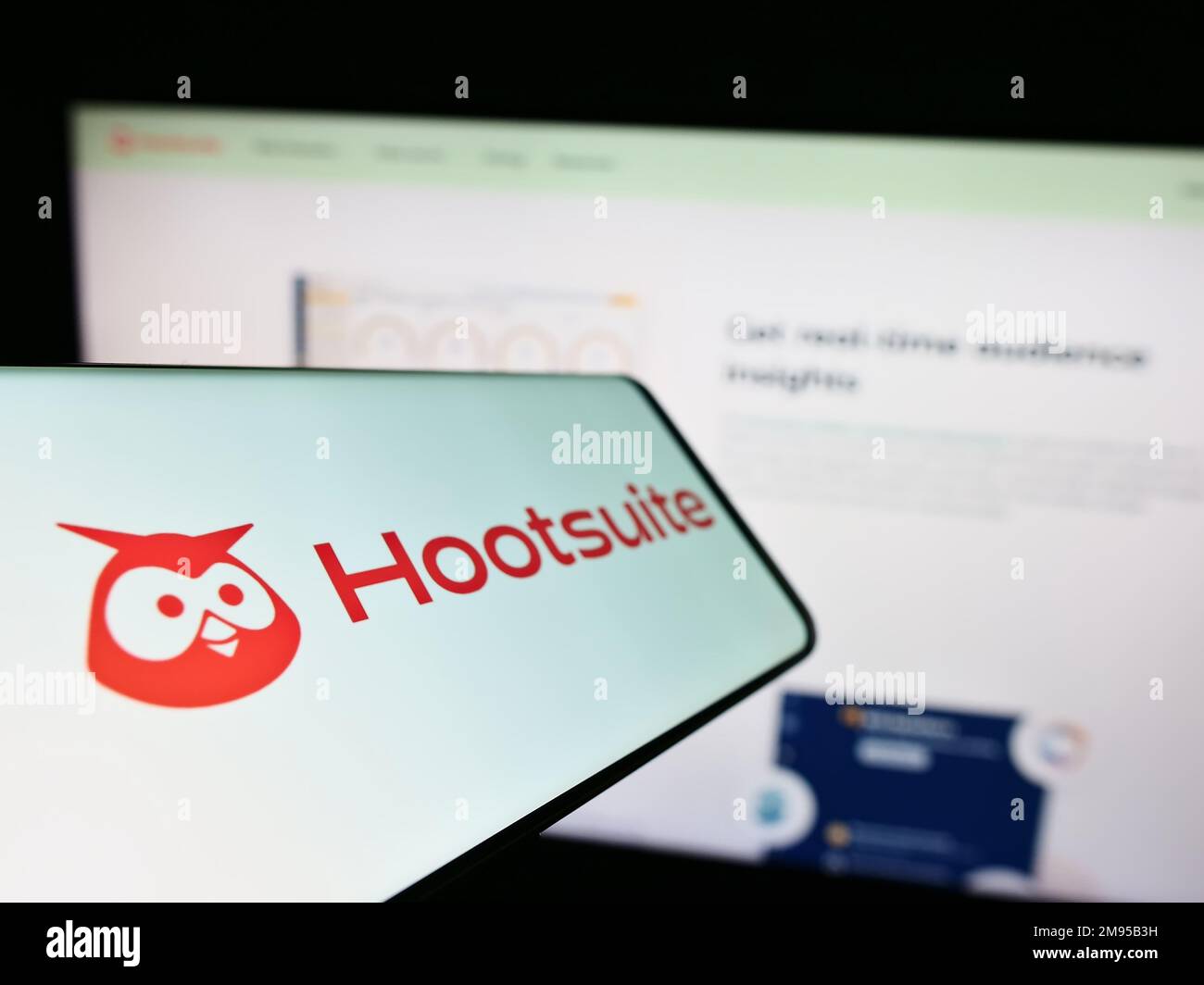 Software hootsuite hi-res stock photography and images - Alamy