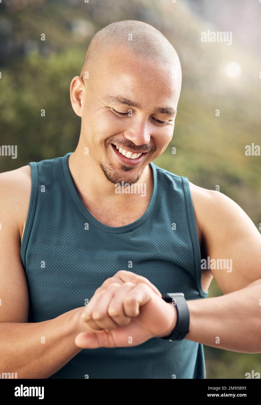 Man checking watch hi-res stock photography and images - Alamy