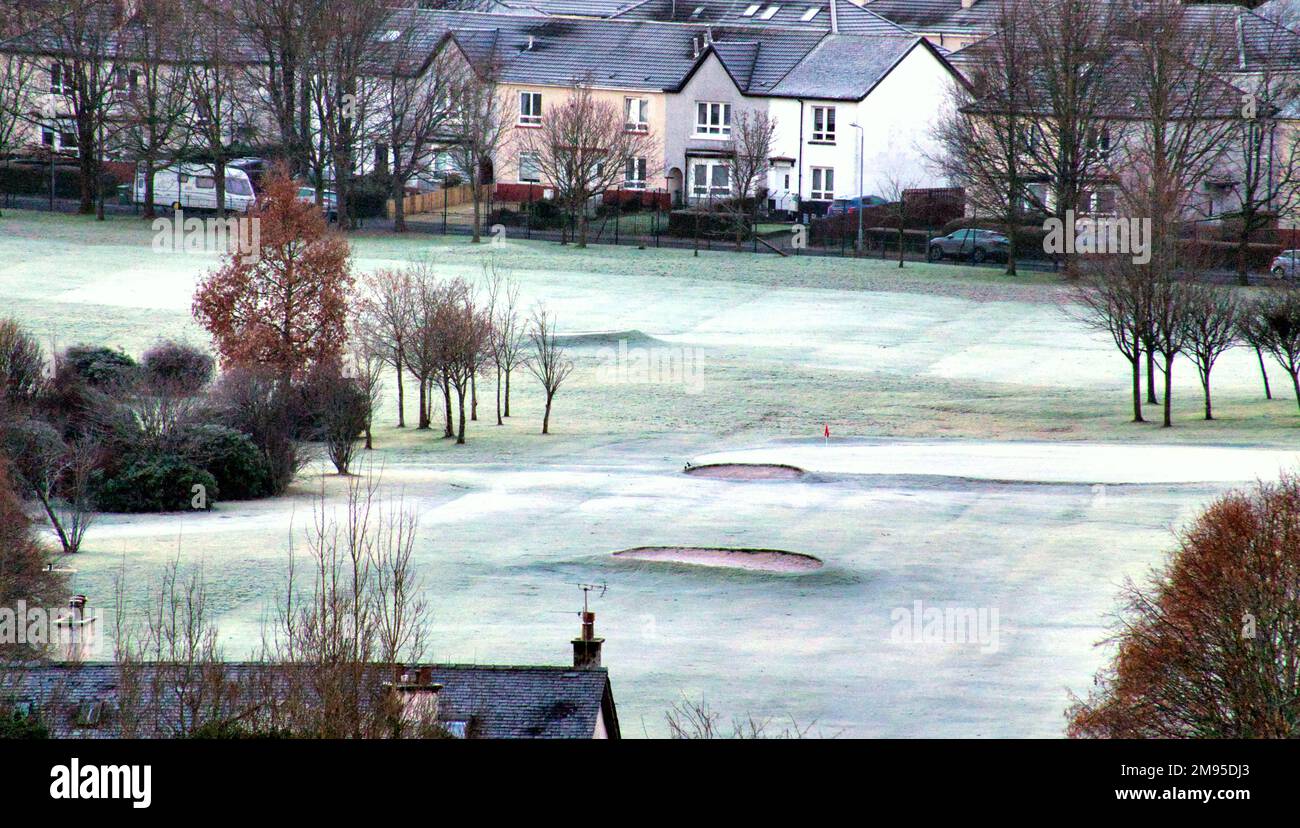 Glasgow, Scotland, UK 17th January, 2023. UK Weather: Cold clear sky ...