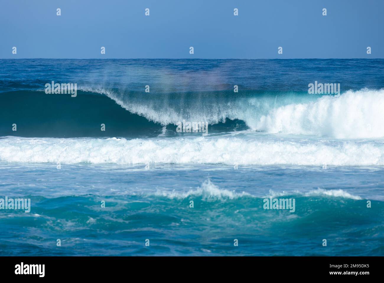 Wave crushing beach hi-res stock photography and images - Alamy