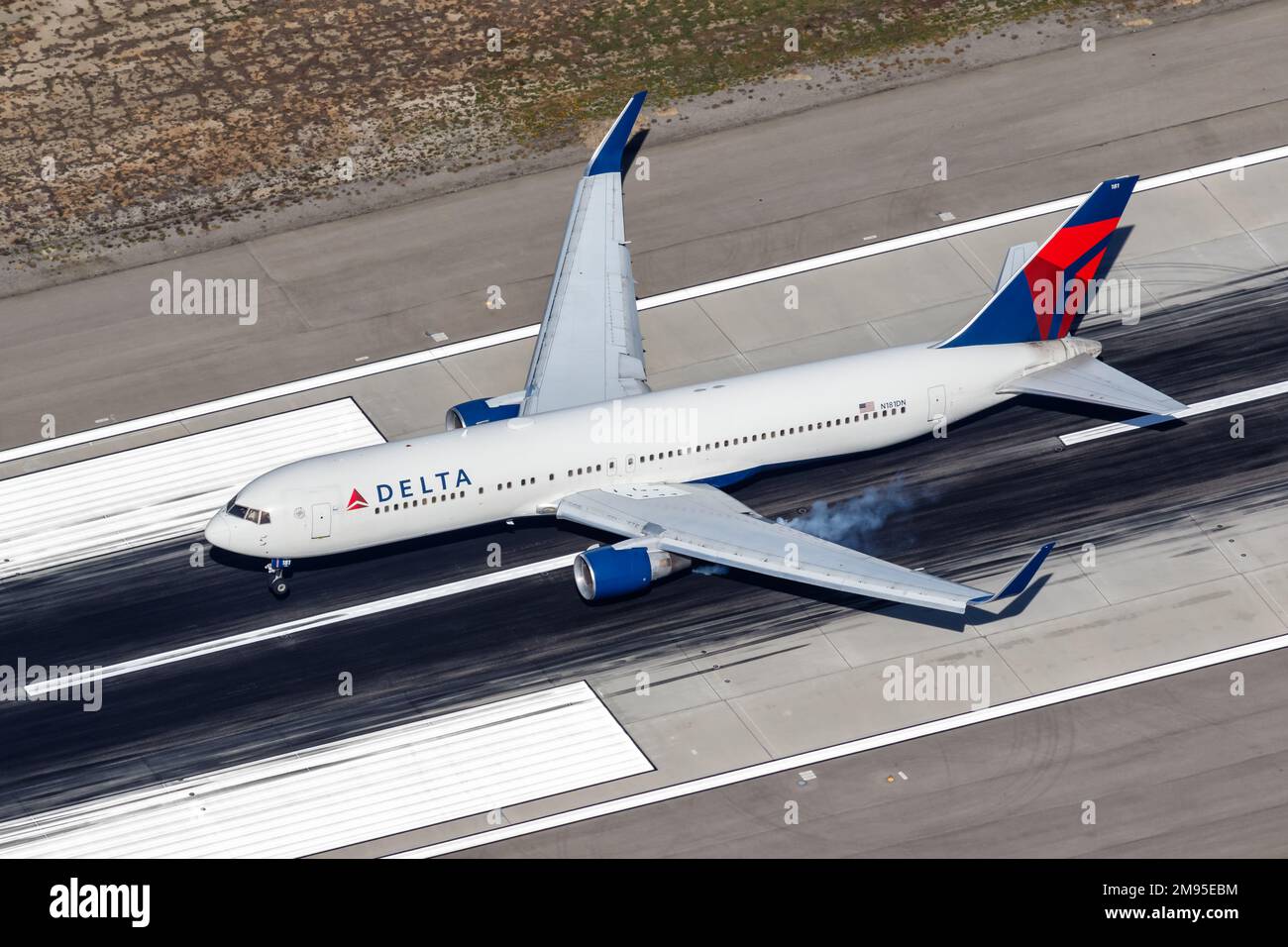 Los Angeles, United States - November 4, 2022: Delta Air Lines Boeing ...