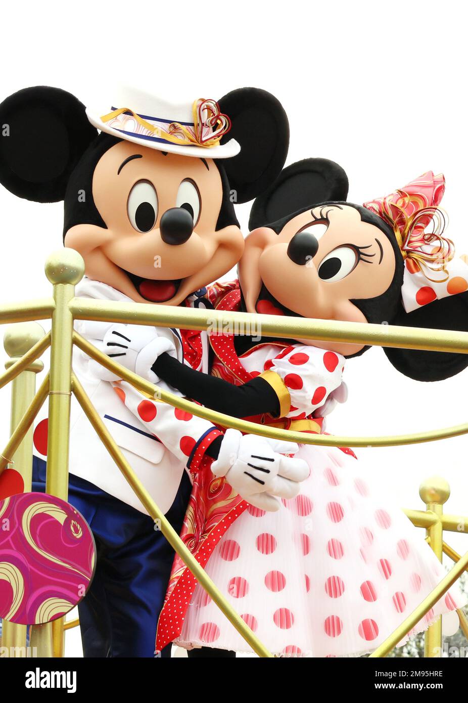 Urayasu, Japan. 17th Jan, 2023. Disney characters Mickey (L) and Minnie ...