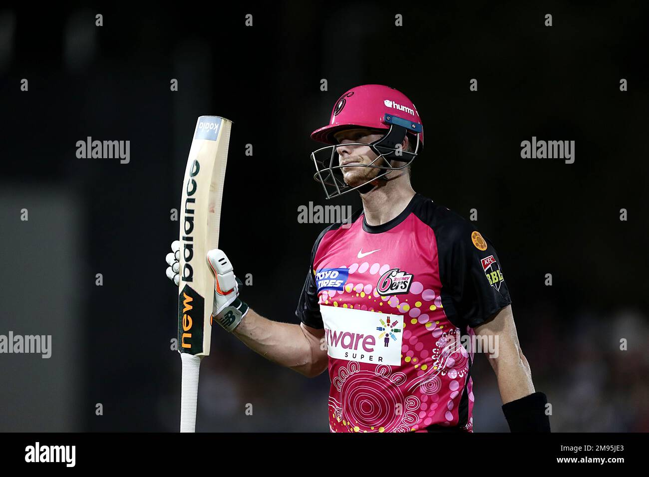 Steve Smith of the Sixers acknowledges the crowd after being dismissed ...