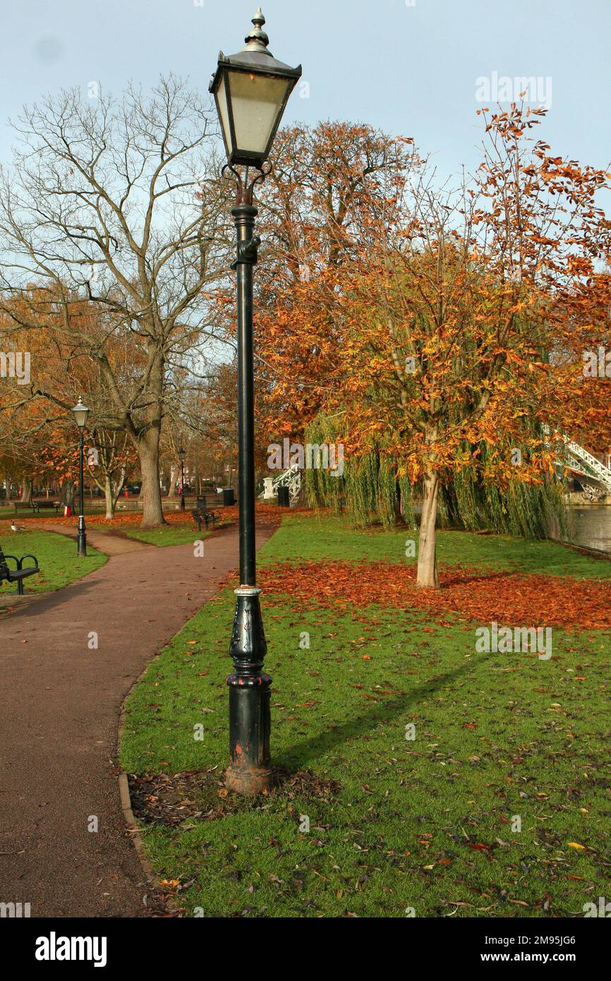 Next to the footpath hi-res stock photography and images - Alamy