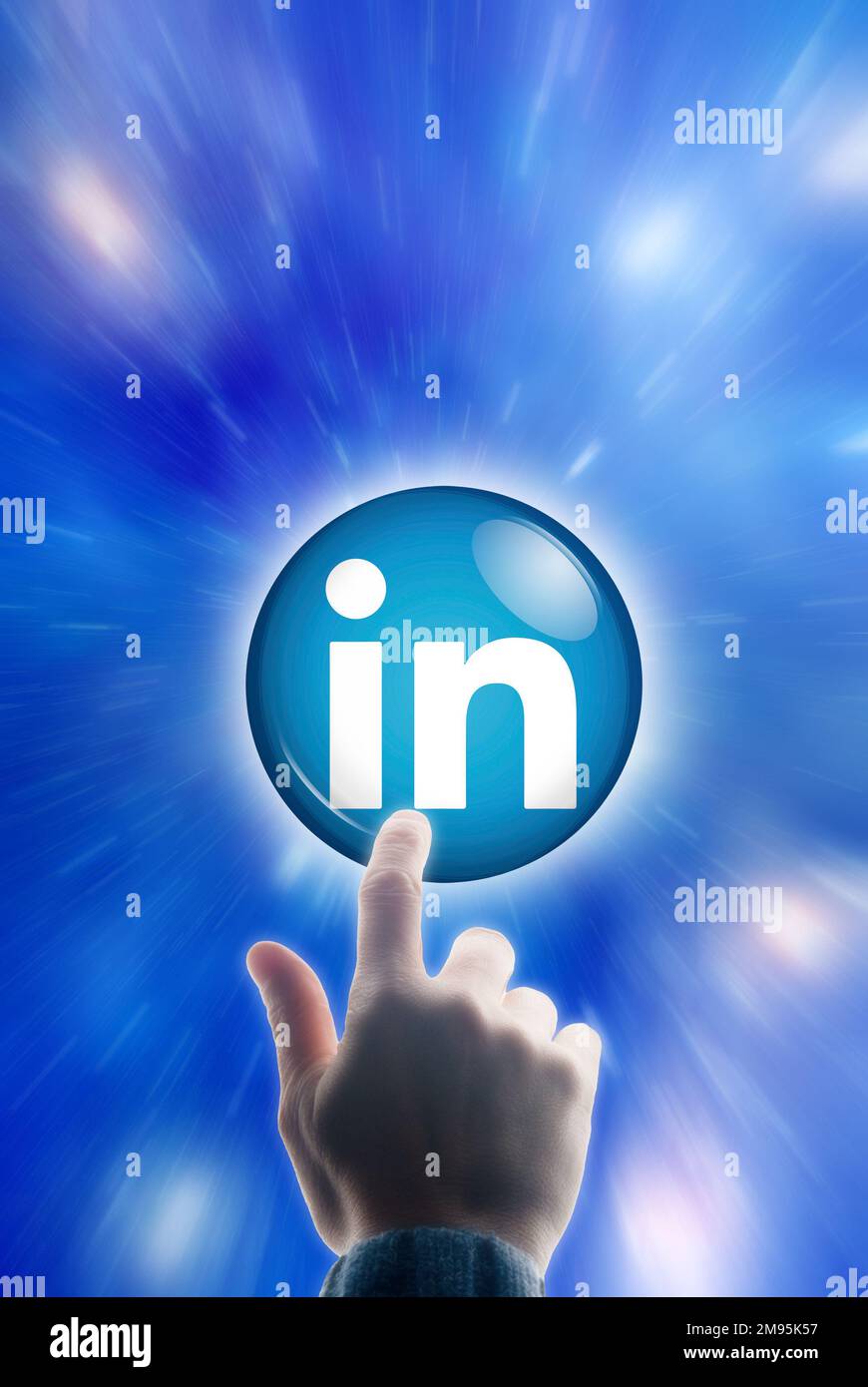 Linkedin button hi-res stock photography and images - Alamy