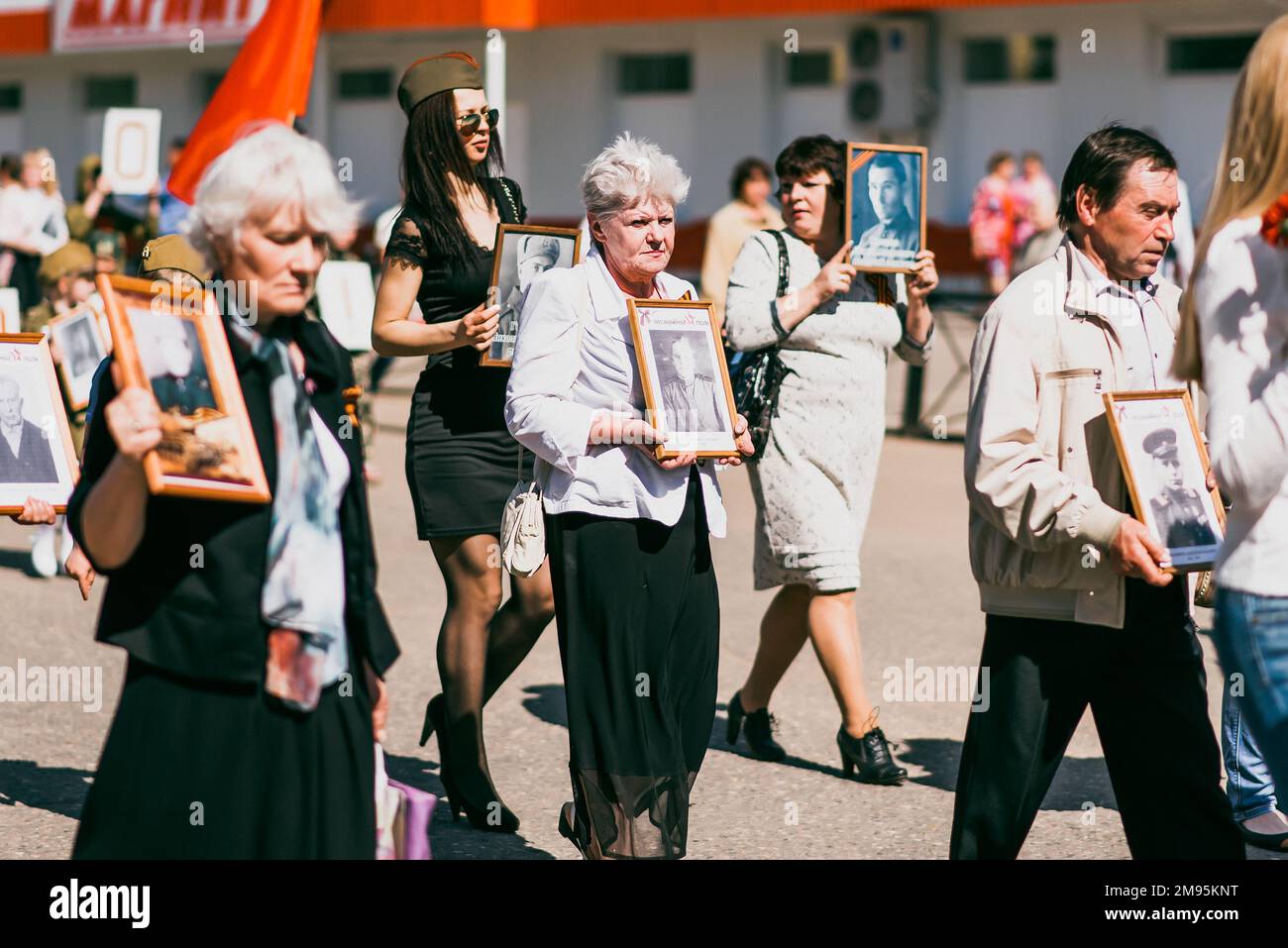 VICHUGA, RUSSIA - MAY 9, 2015: Immortal Regiment - people with ...