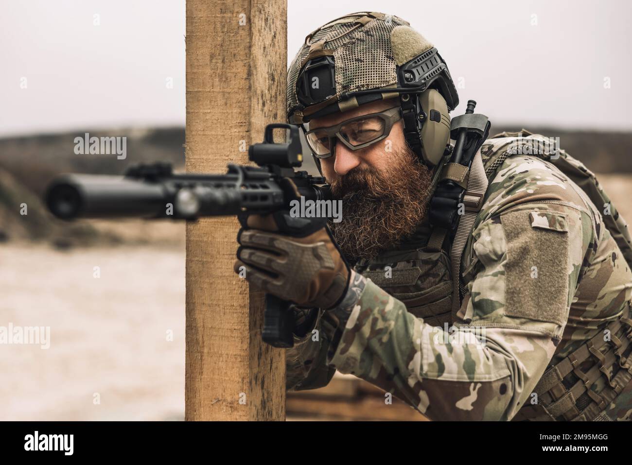 Bearded sniper optical rifle hi-res stock photography and images - Alamy