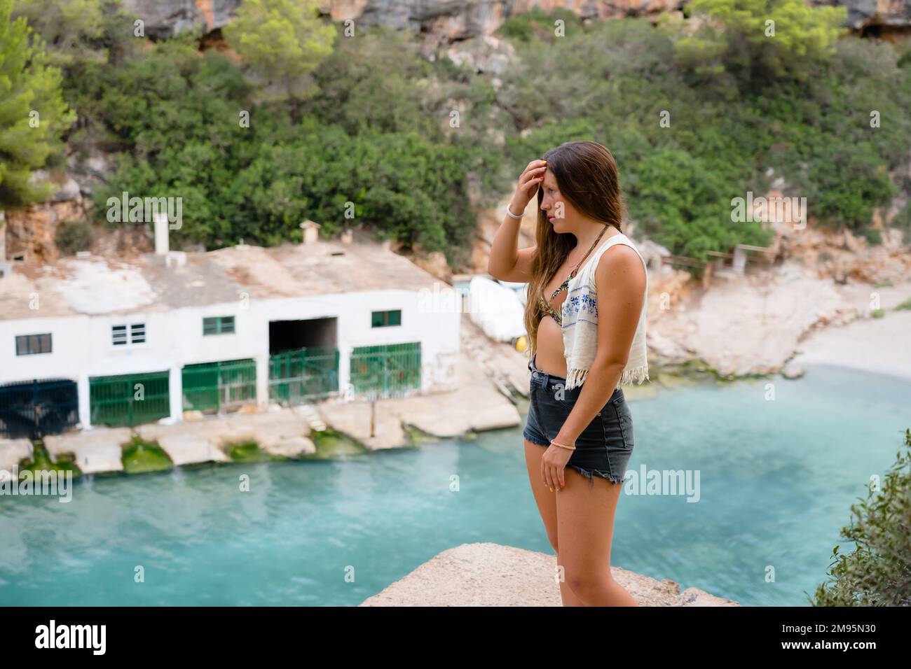 Climbing over ledge hi-res stock photography and images - Alamy
