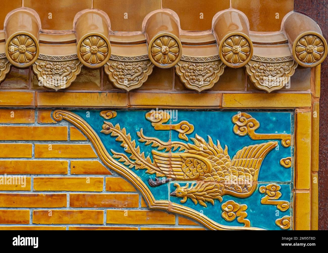 Traditional Chinese tiles at the Kwan Im Thong Hood Cho Temple ...