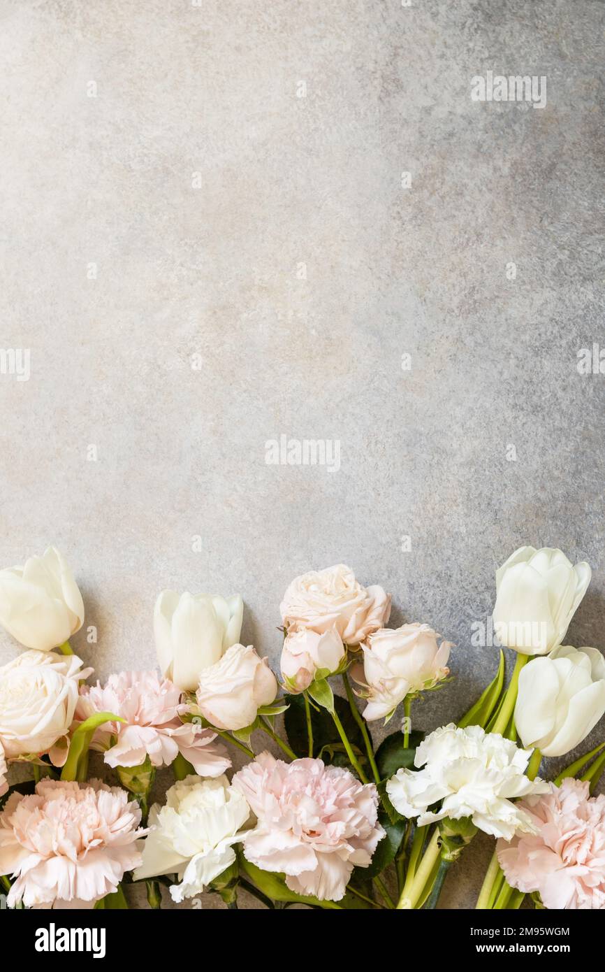 Beautiful spring flowers greeting card. Flower composition for holiday ...