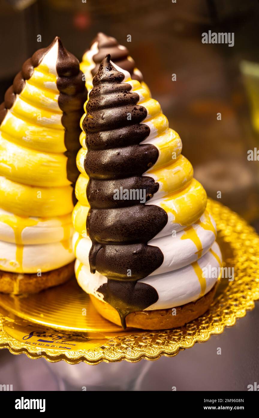 Pasteleria suiza hi-res stock photography and images - Alamy