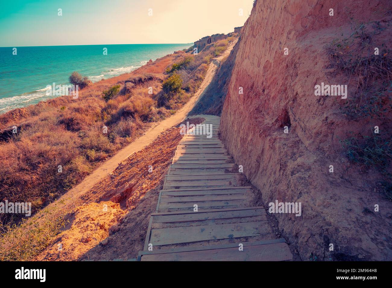 Steep path to beach hi-res stock photography and images - Alamy