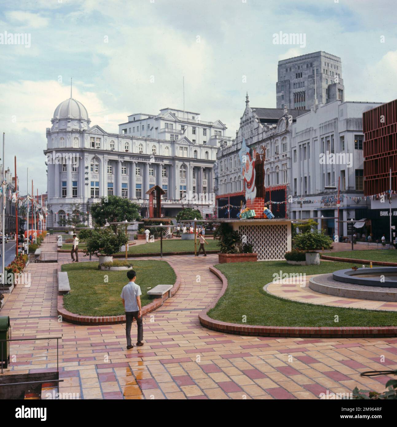 Raffles square hi-res stock photography and images - Alamy