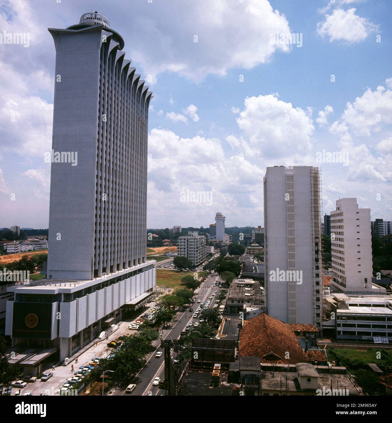 Singapore, Orchard Road, with the Mandarin Hotel on the left Stock ...