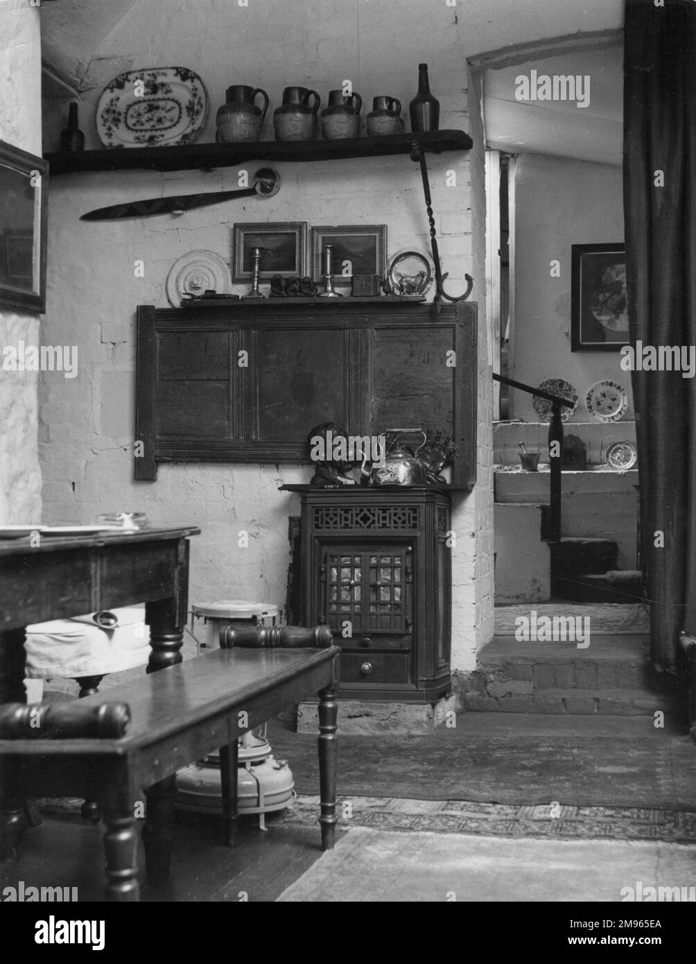 English cafe interior Black and White Stock Photos & Images - Alamy