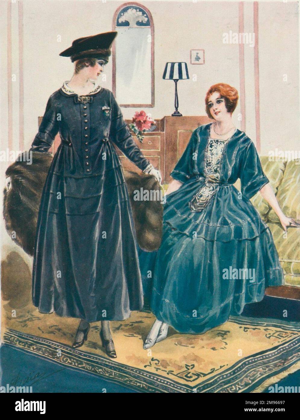 Fashions from paris hi-res stock photography and images - Alamy
