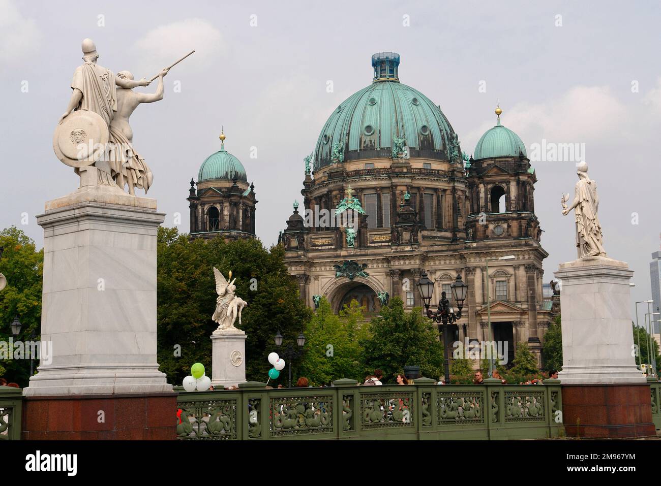 View of Berlin Cathedral from across the Schlossbrucke (Palace Bridge ...