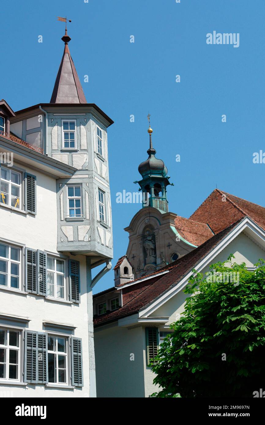 Old corner building hi-res stock photography and images - Alamy