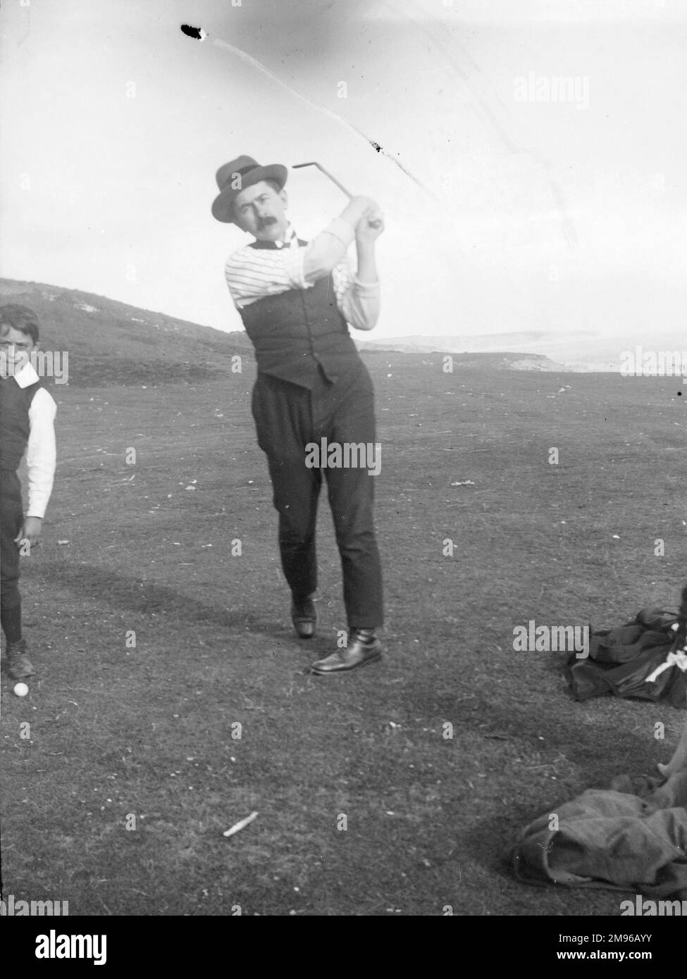 Shirtsleeves hi-res stock photography and images - Alamy