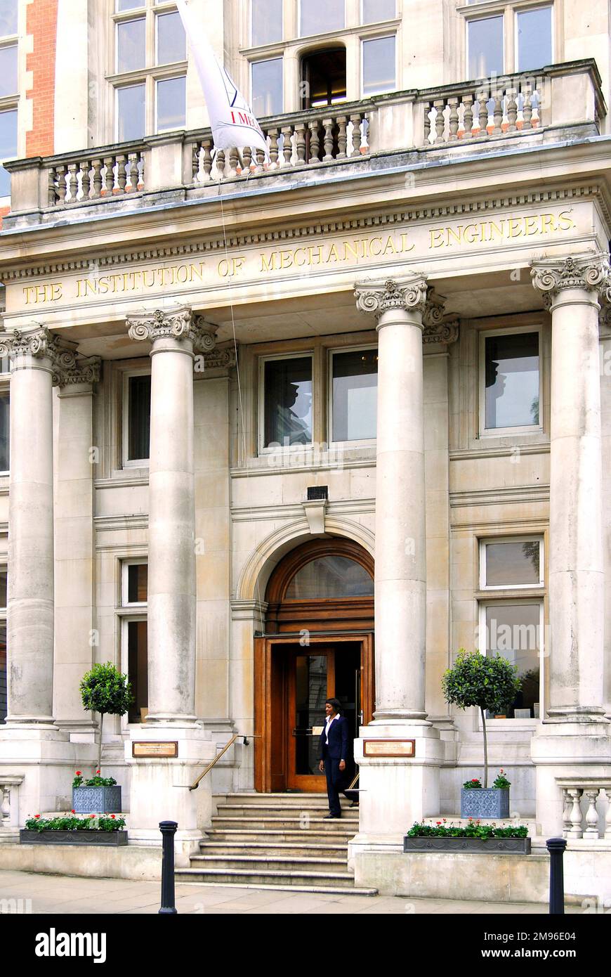 IMechE Birdcage Walk HQ building entrance, 2007 Stock Photo - Alamy