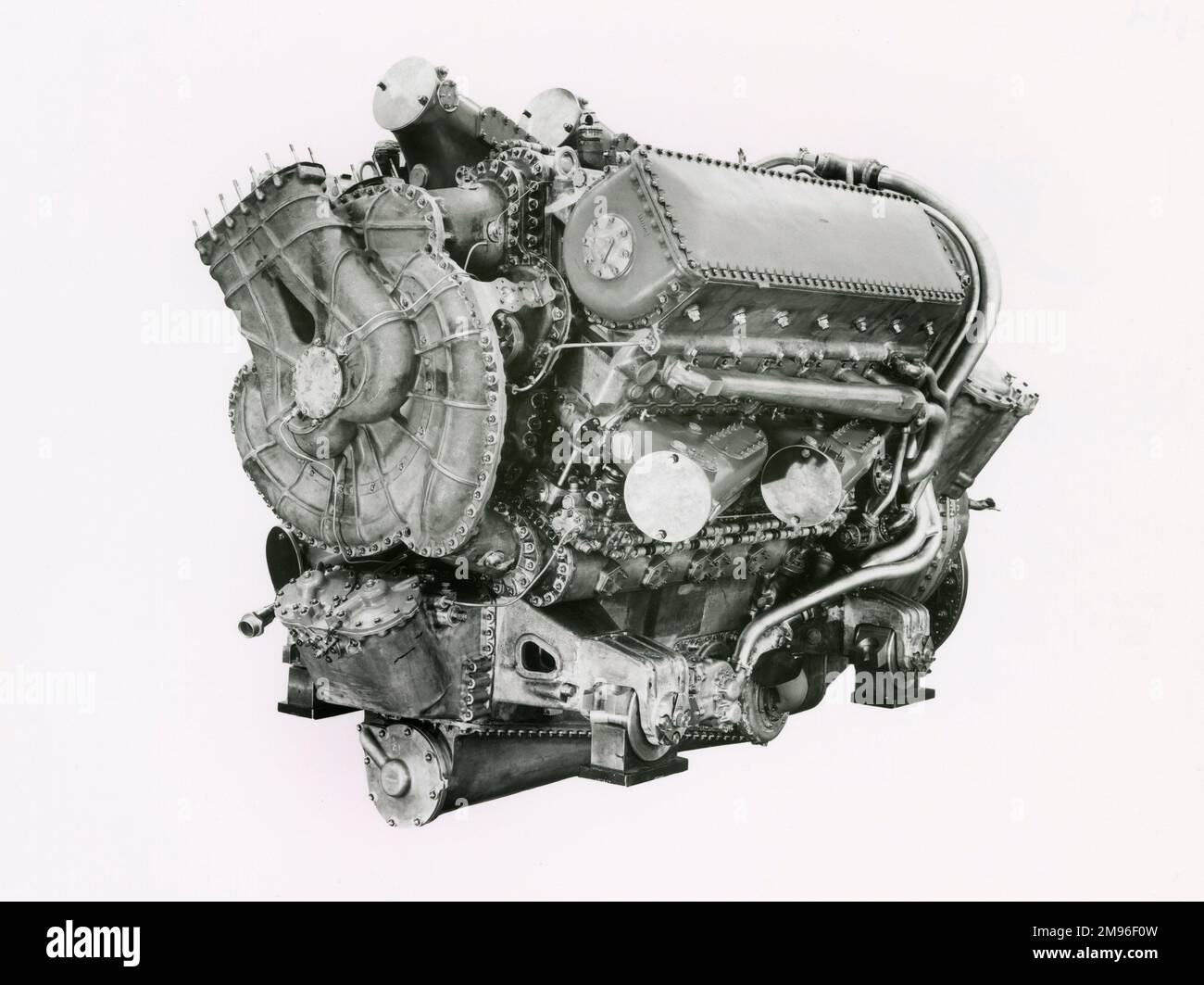 18 cylinder hi-res stock photography and images - Alamy