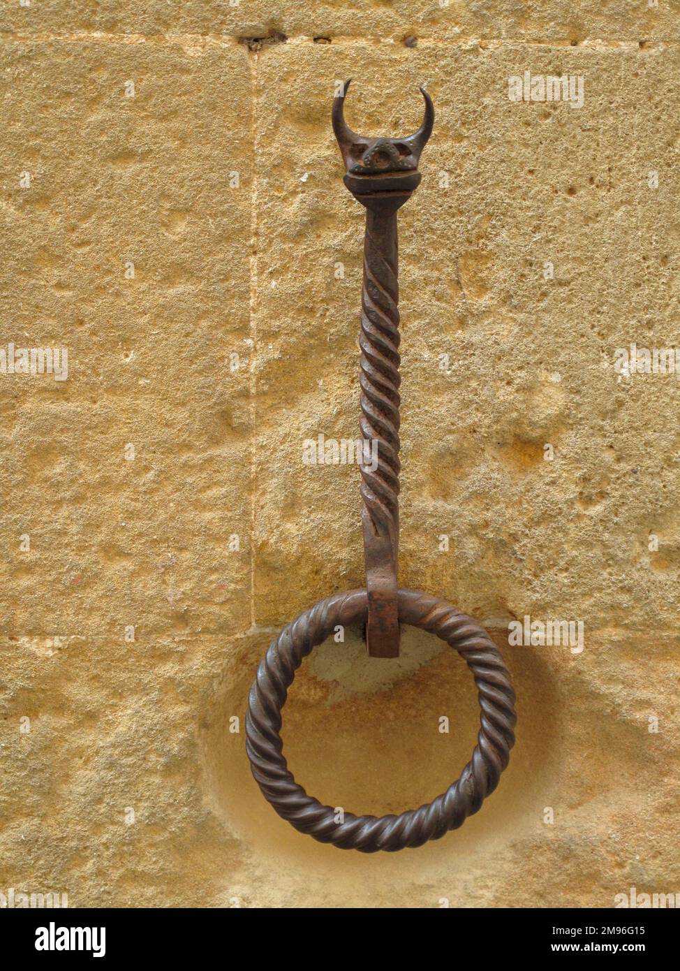 Medieval wall ring devils head hi-res stock photography and images - Alamy