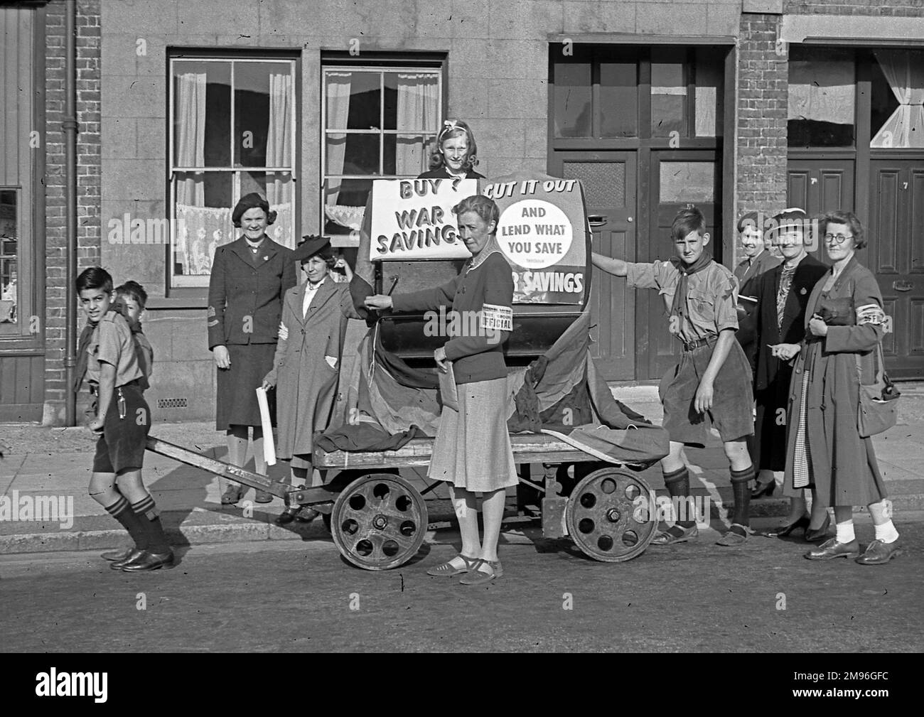 Funding the war effort hi-res stock photography and images - Alamy