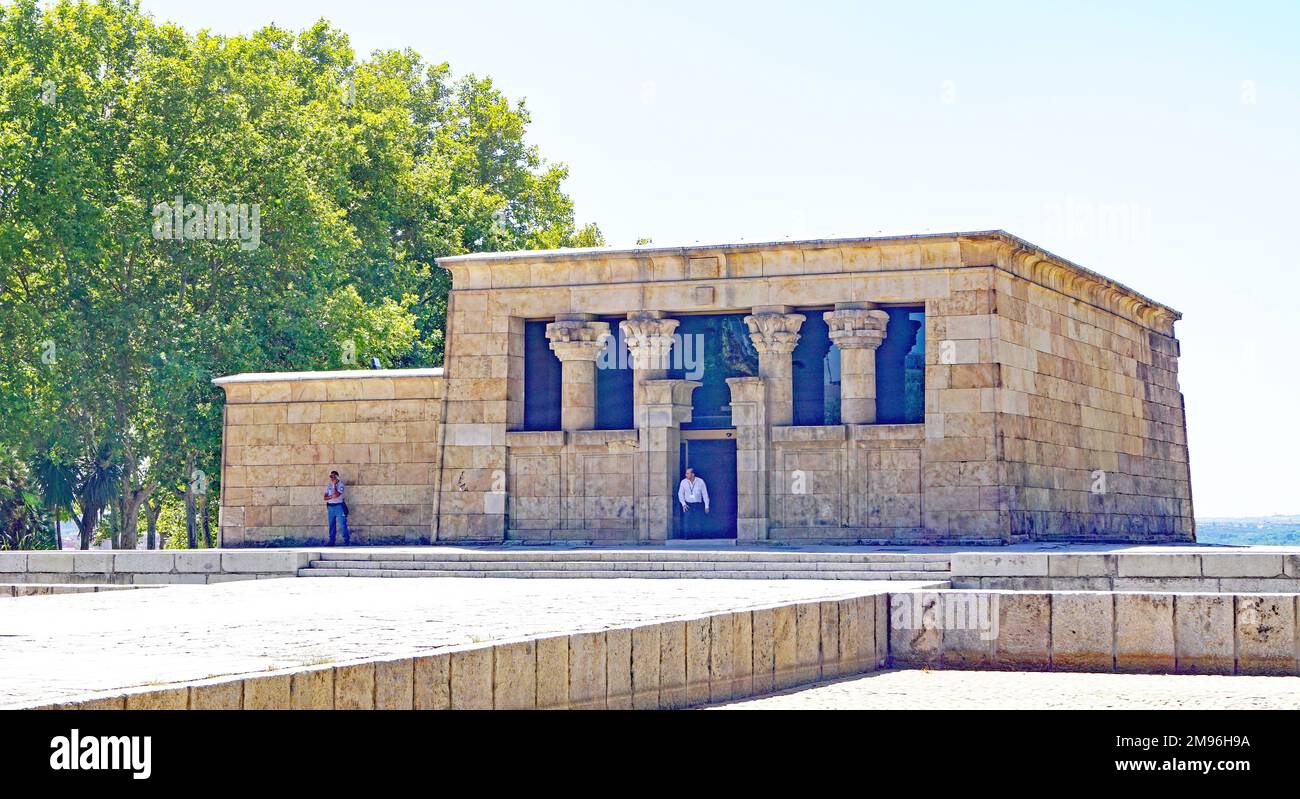 Debod temple gardens hi-res stock photography and images - Alamy