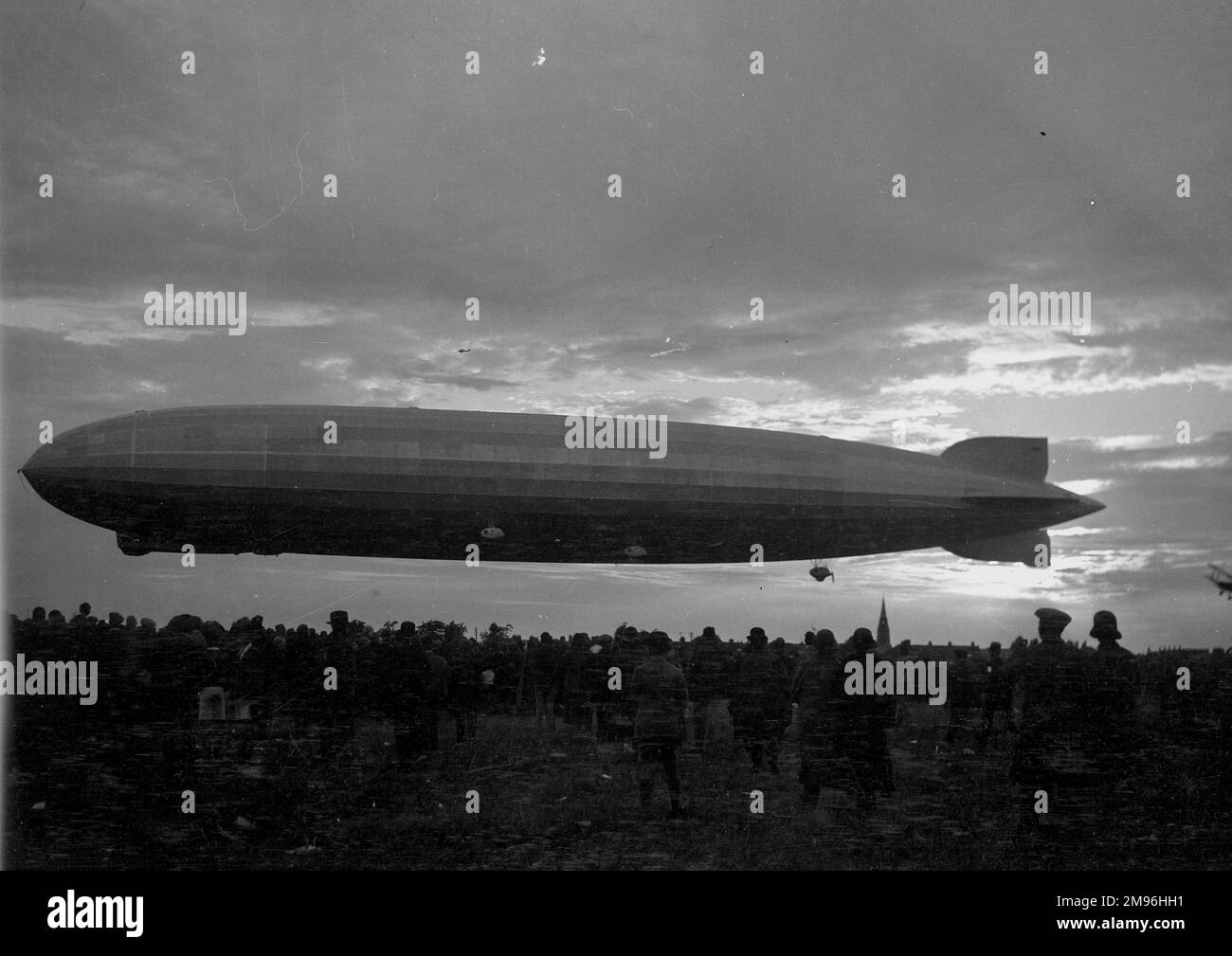 Historical graf zeppelin hi-res stock photography and images - Alamy