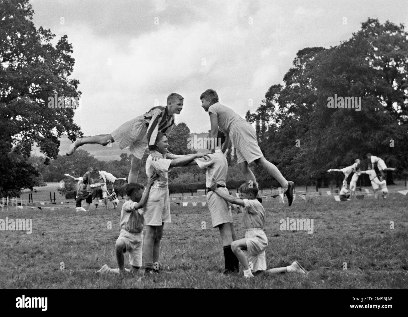 Children doing sport activities hi-res stock photography and images - Alamy