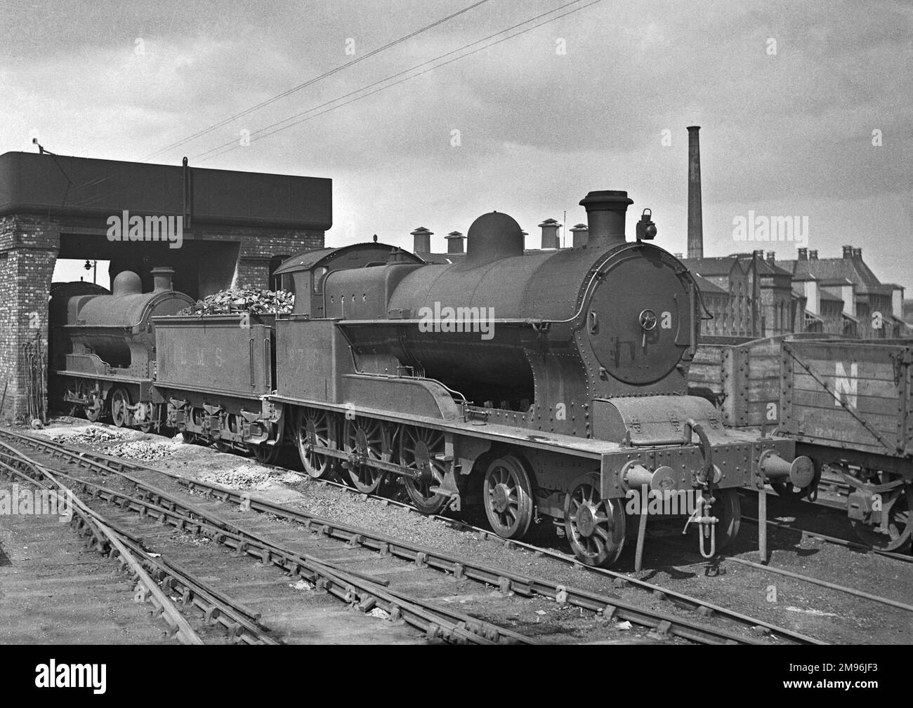 Steam engine tall chimney Black and White Stock Photos & Images - Alamy