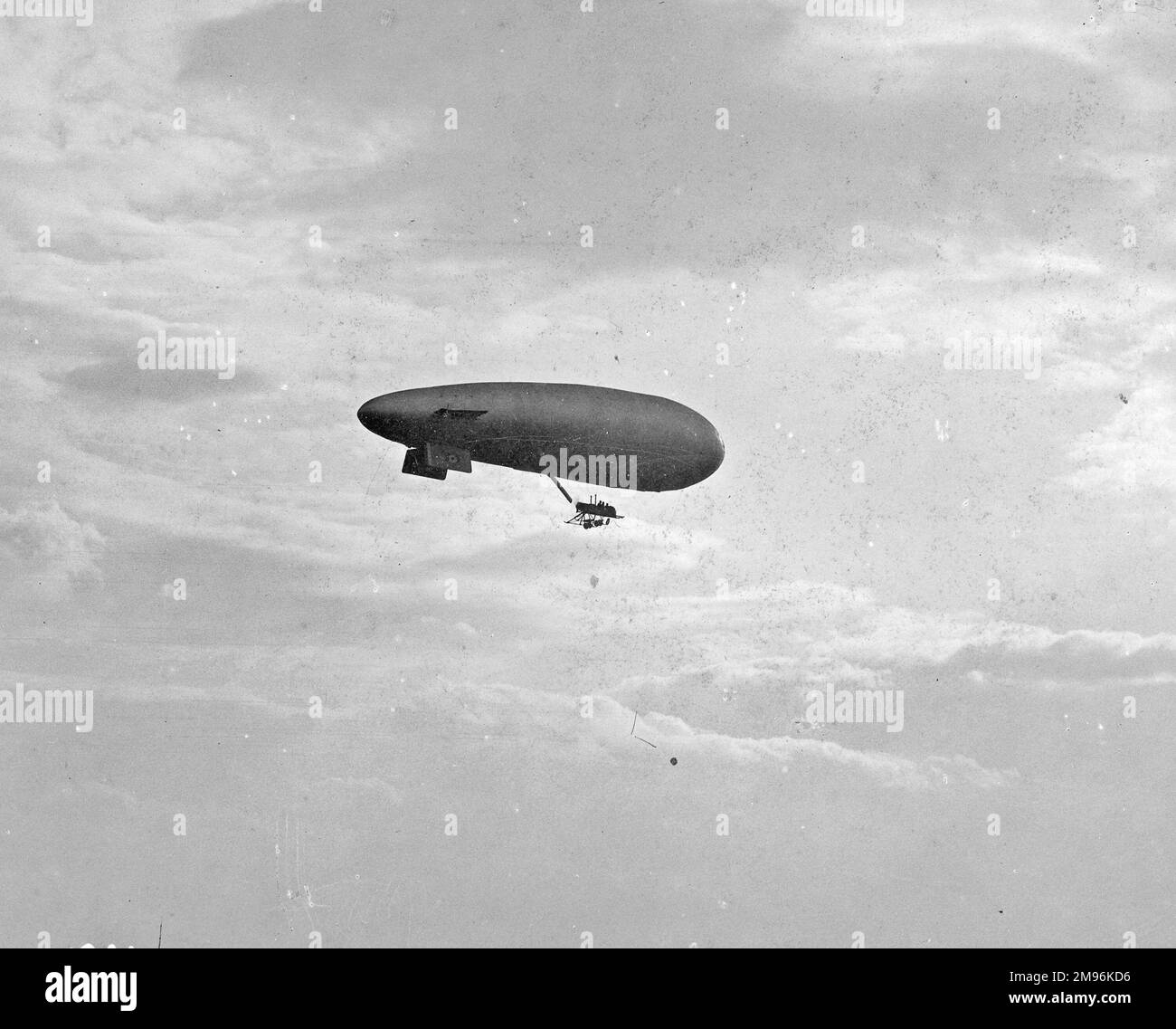 Blimp dirigible Black and White Stock Photos & Images - Alamy