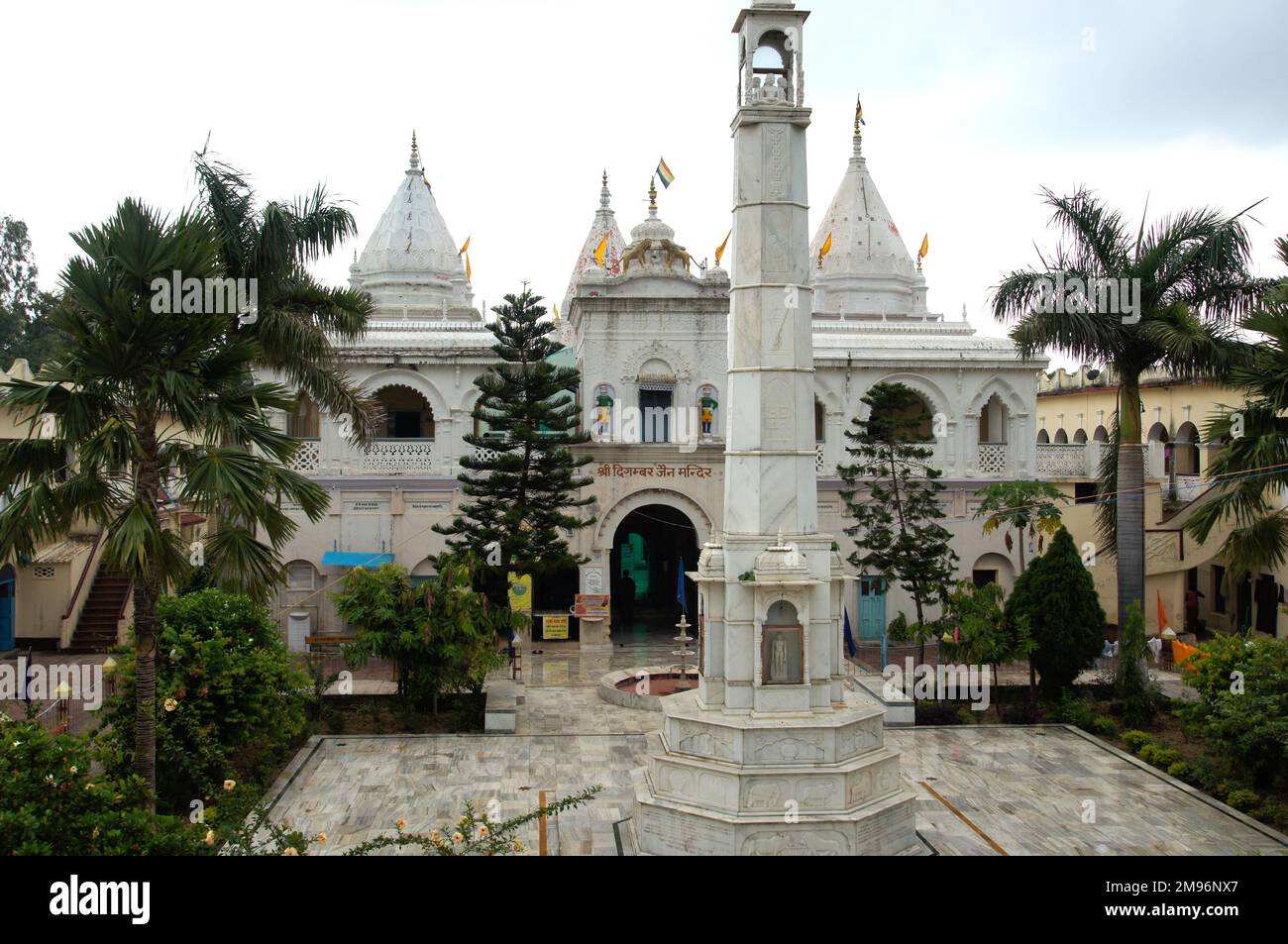 India Bihar Pawapuri Jal Mandir Jain Temple Stock Photo Alamy india-bihar-pawapuri-jal-mandir-jain-temple-stock-photo-alamy