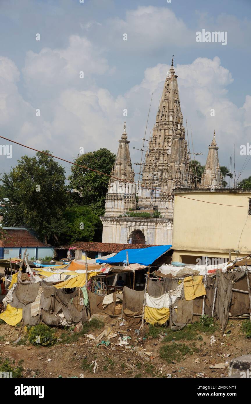 India, Bihar, Nawada: Temple pyramide, slums Stock Photo - Alamy