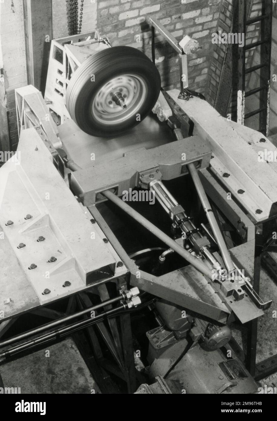 Tyre dynamics machine, c.1977 Stock Photo - Alamy