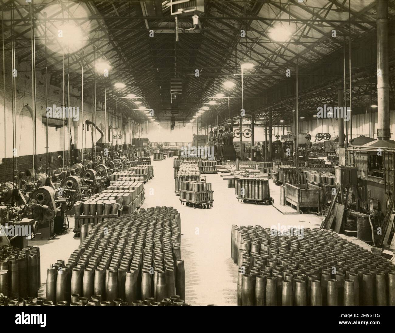 Shell case recovery hi-res stock photography and images - Alamy