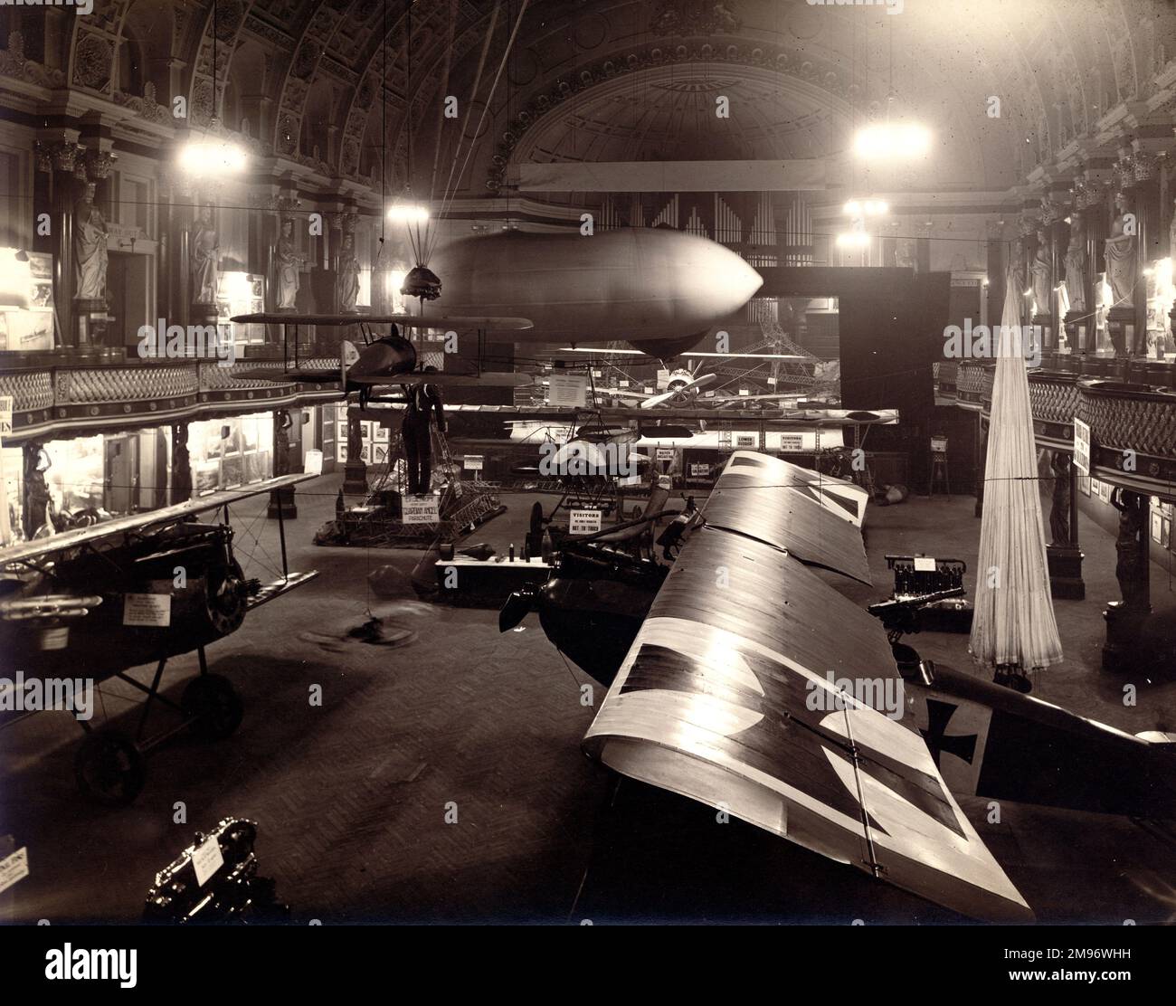 Lady Drogheda’s Official Air Services Exhibition at the People’s Palace ...