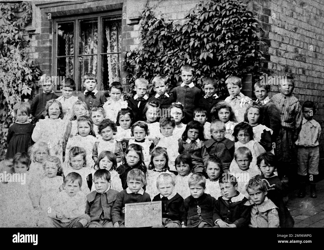 Early 1900s poverty Black and White Stock Photos & Images - Alamy