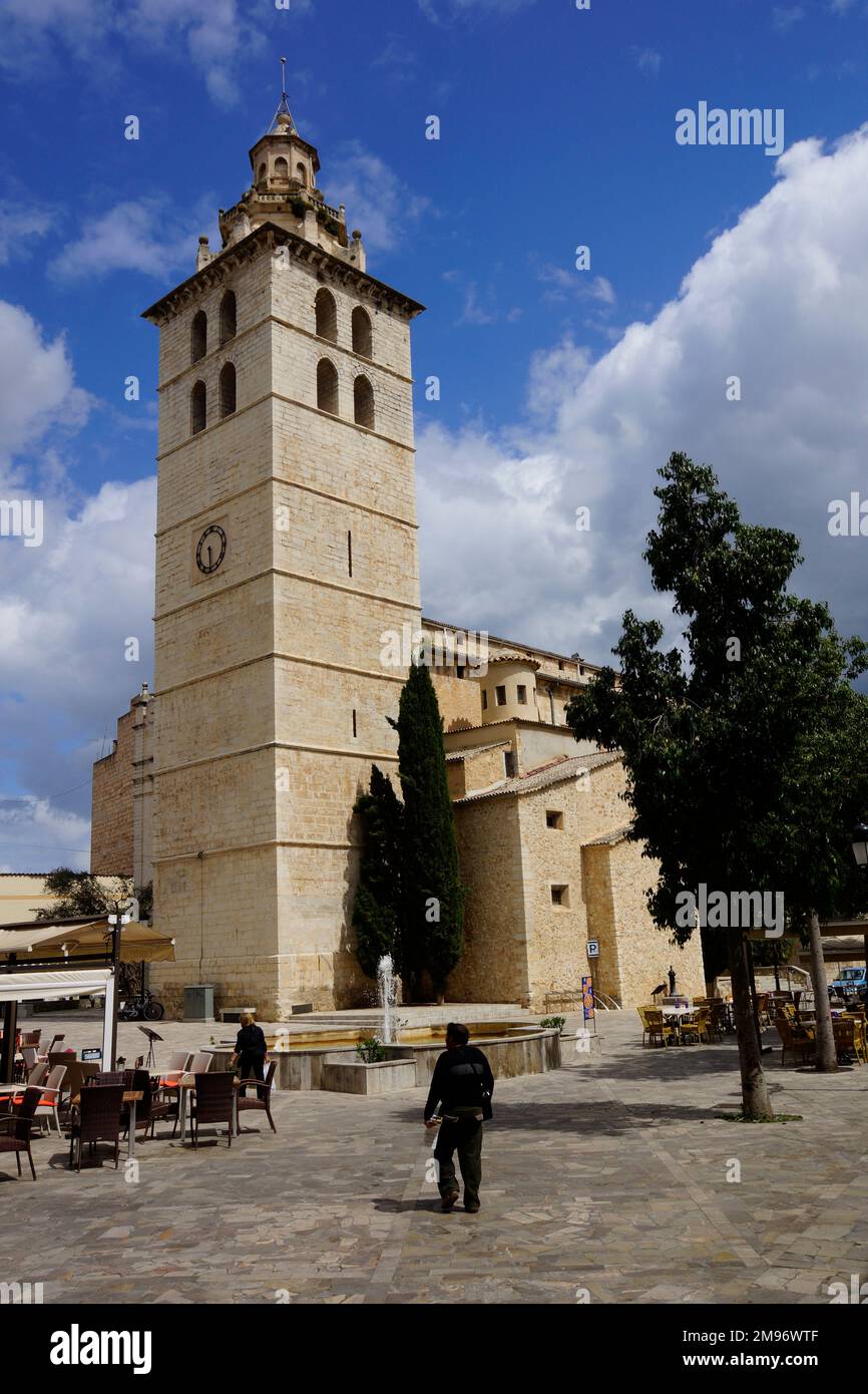 SPAIN, Mallorca, Inca: Arcade at the main square Stock Photo - Alamy