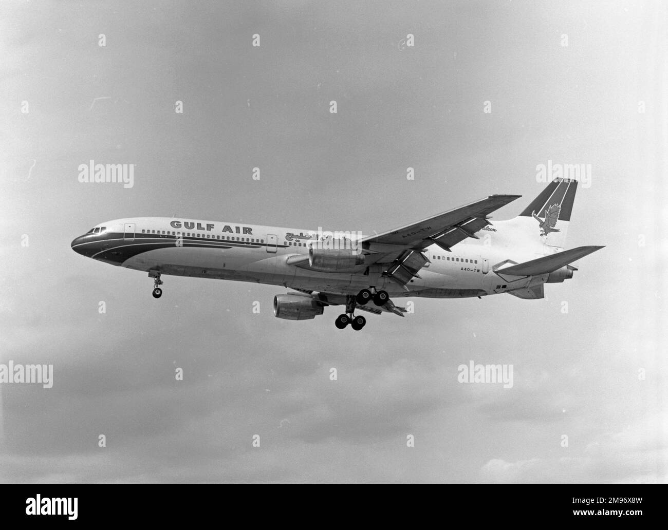 Gulf air plane Black and White Stock Photos & Images - Alamy