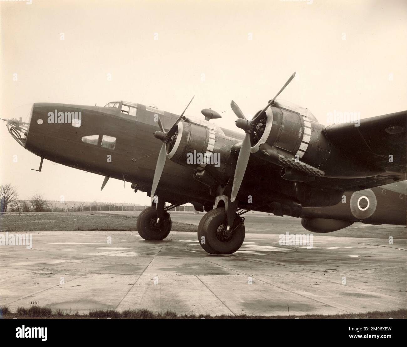 Forward fuselage hi-res stock photography and images - Alamy