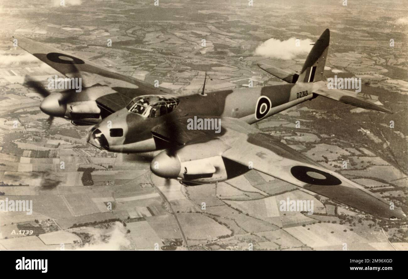de Havilland Mosquito BIV, DZ313, in flight Stock Photo - Alamy
